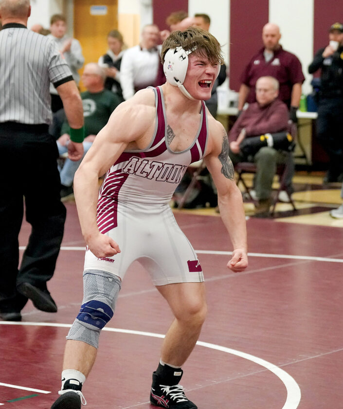 Sipes named OW after winning 3rd title | News, Sports, Jobs - Altoona Mirror